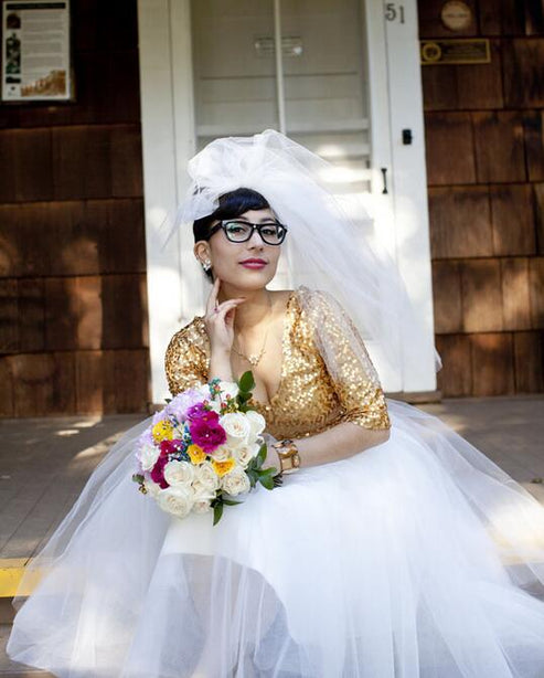 Country Style Gold Sequins Top Short Wedding Dress with 1/2 Sleeves